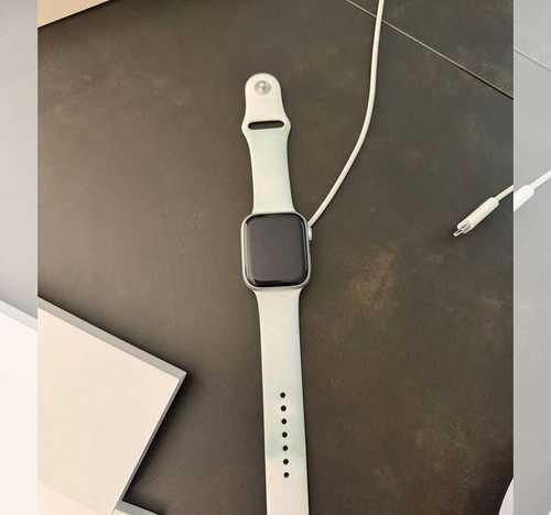 Apple watch series 8 45mm