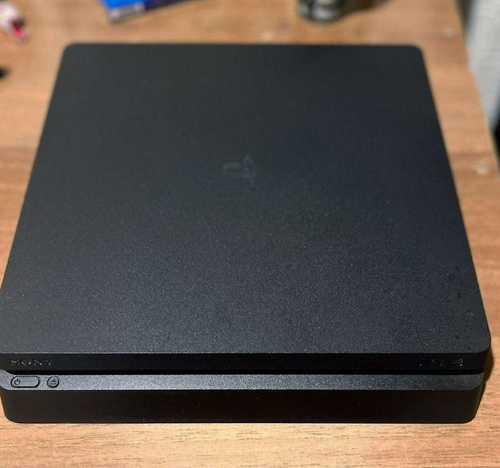 Sony playstation 4 slim