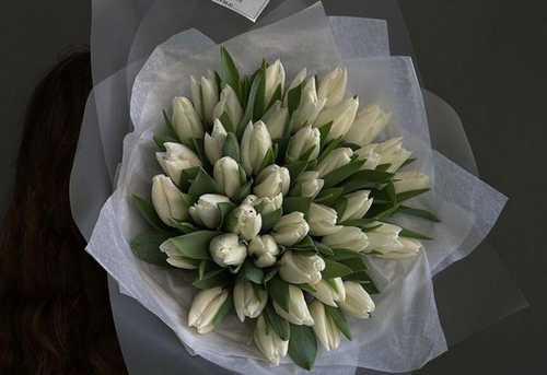 Белые тюльпаны, крупные тюльпаны, букет тюльпанов
