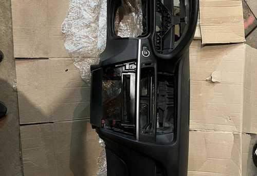 Торпеда(передняя панель салона) BMW X4 F26 X3 F25
