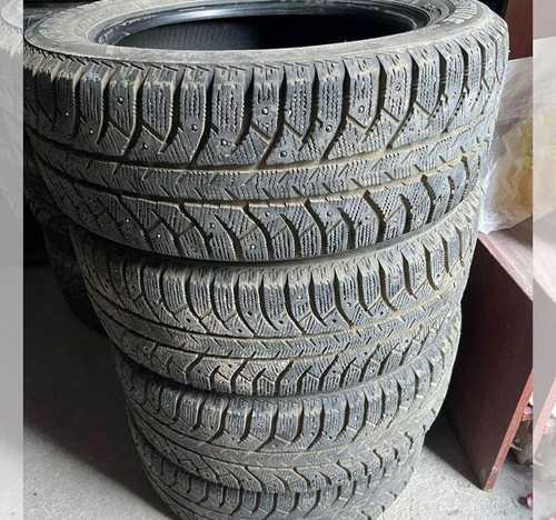 Bridgestone Ice Cruiser 7000 195/65 R15