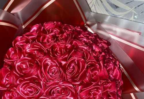 Букет из атласных лент 51 роза