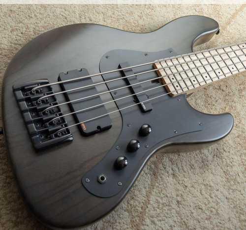 FGN Jazz Bass 5 струн EMG Fujigen