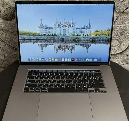 MacBook Pro 16 i9 32GB 5600M 1TB