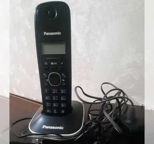 Стационарный телефон panasonic