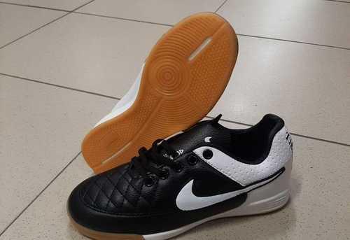 Футзалки Nike Teimpo новые