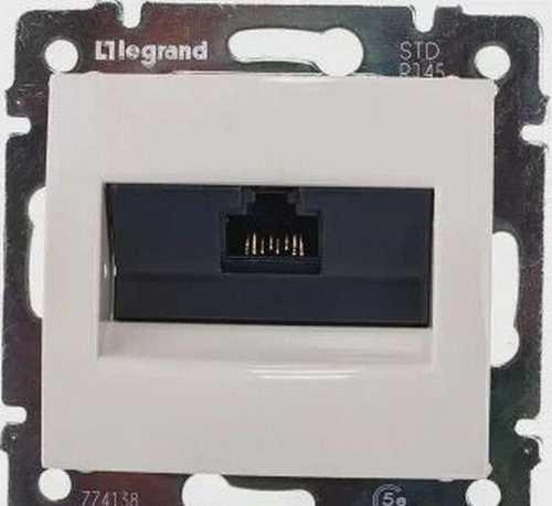 Розетка компьютерная RJ-45 Legrand