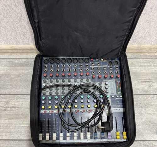 Микшерный пульт soundcraft efx 8