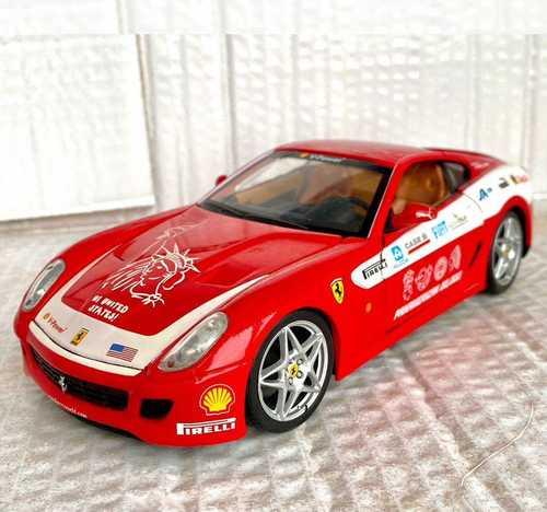 Модель Ferrari 599 1:24 Maisto