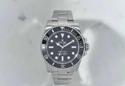 Rolex Submariner 40mm Random Series with papers