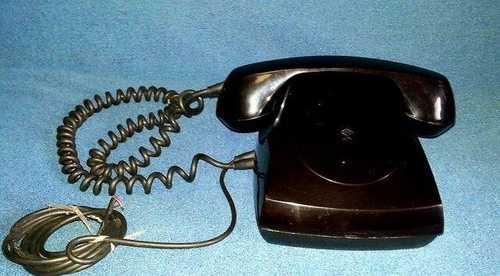 Телефонные аппараты старые
