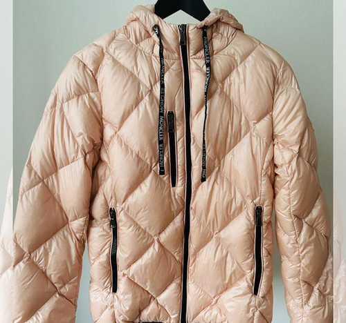 Пуховик moncler