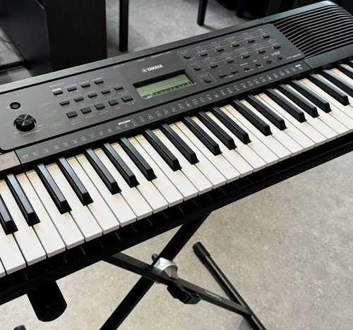 Синтезатор Yamaha psr-e273