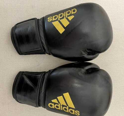 Боксерские перчатки 14 oz adidas hybrid 50