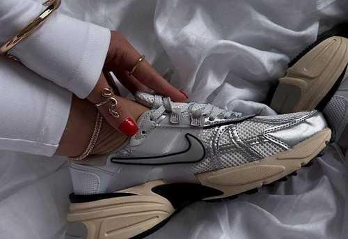 Кроссовки женские nike runtekk silver