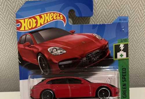 Hot wheels porsche panamera