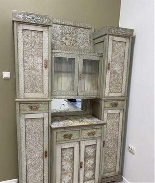 Антикварный буфет