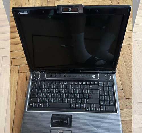 Ноутбук asus m50v