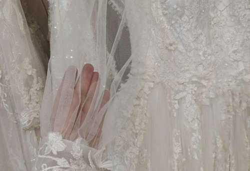 Пышное свадебное платье с рукавами фанариками