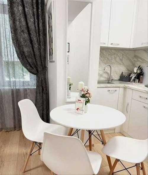Кухонный стол и стулья eames (новые)