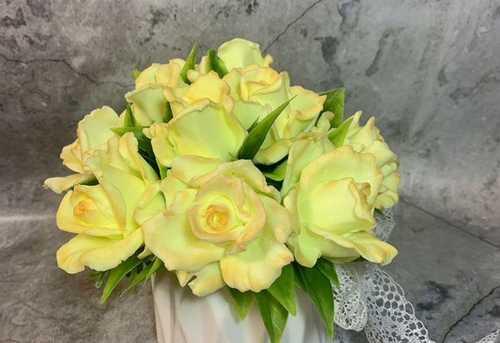 Желтые розы в гипсовом кашпо(букет из мыла)