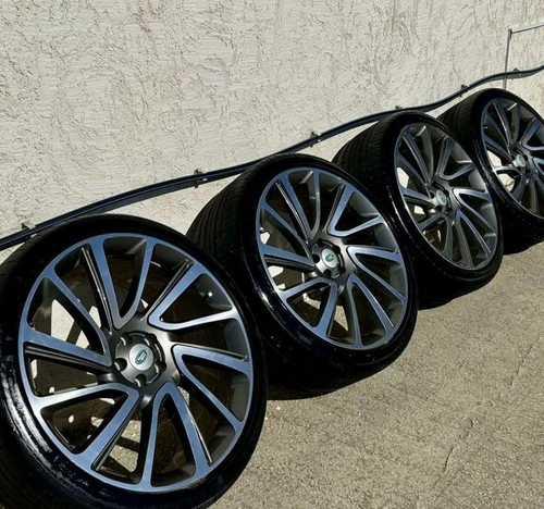 Диски Range Rover Evoque, Volar r22