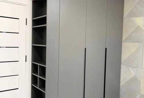 Шкафы створчатые (платяные ) встроенные и полноцен