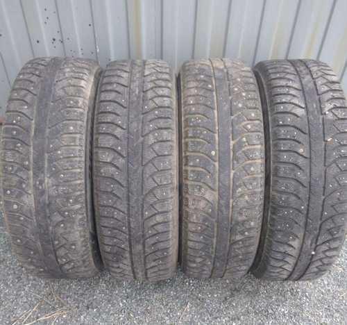 Bridgestone Ice Cruiser 7000 225/65 R17 106T