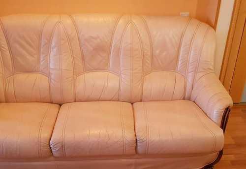 Кожаный раскладной диван б/у (Италия)