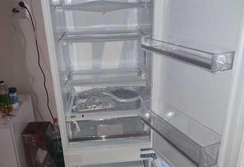 Beraum Встраиваемый холодильник Total No Frost
