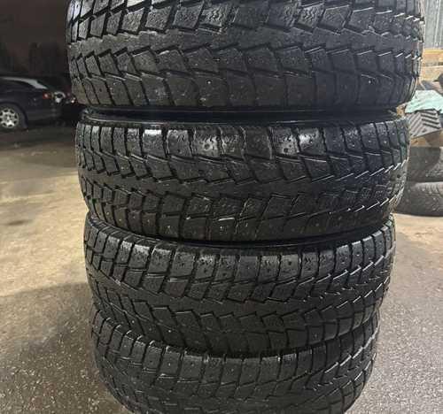 Kumho Power Grip KC11 245/75 R16 200V