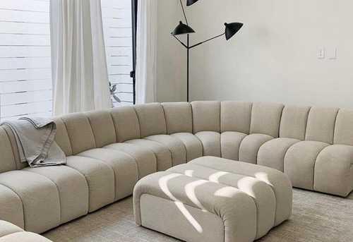 Полукруглый стильный диван