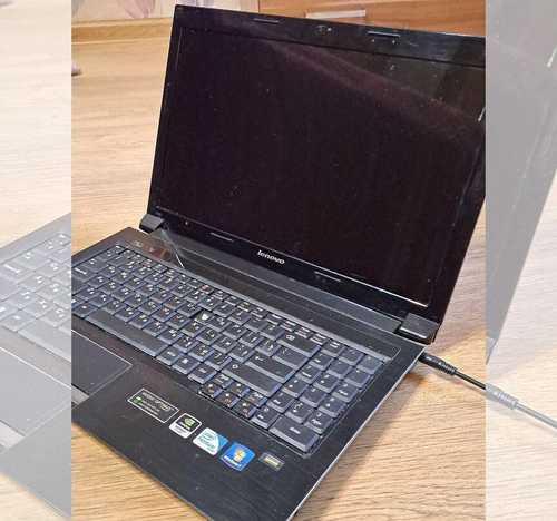 Ноутбук Lenovo V560