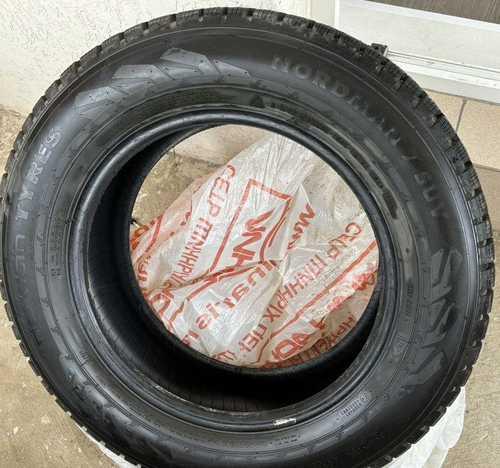 Ikon Tyres Nordman 7 SUV 225/65 R17 106