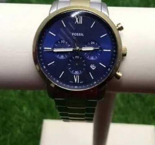 Часы Fossil Neutra Chrono FS5706