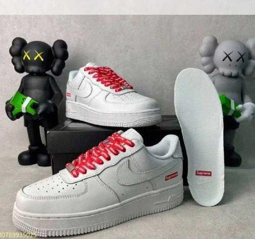 Кроссовки Nike Air Force 1 Supreme  Poizon коробка