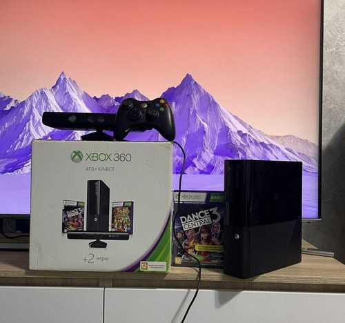 Xbox 360 E Kinect 4 GB