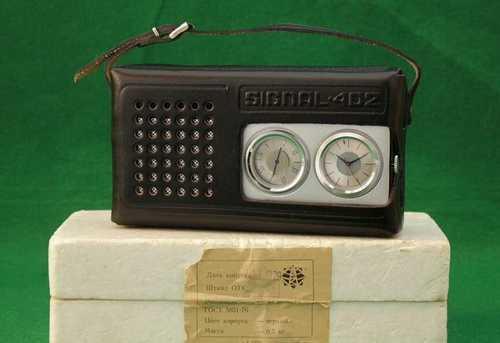 Часы СССР новые ставились на радиоприёмник