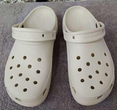 Crocs W9 бежевые 25 см