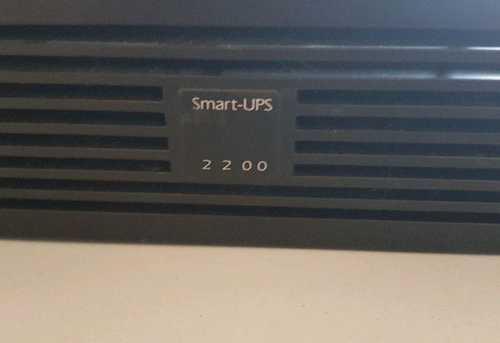 APC Smart UPS 2200 19"