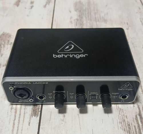 Звуковая карта behringer