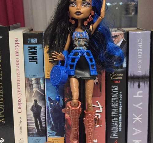 Обмен кукла Monster High Робекка Стим базовая