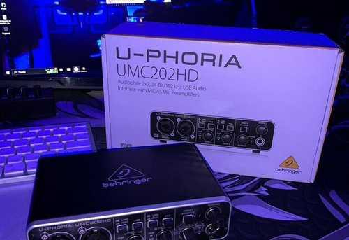 Звуковая карта behringer umc202