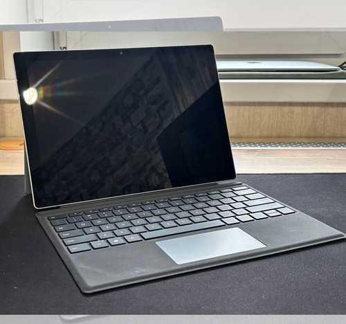 Microsoft surface pro 7