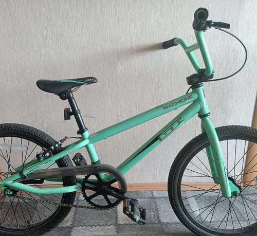 Велосипед BMX GT mach ONE expert 20