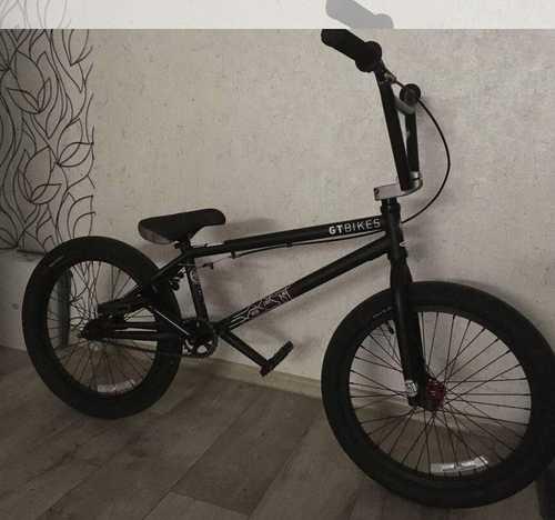 Трюковой велосипед BMX