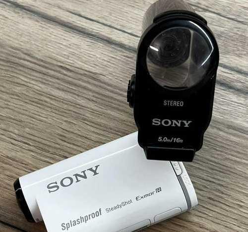 Экшен камера Sony AS200V
