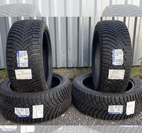 Michelin X-Ice North 4 255/40 R21 и 265/40 R21