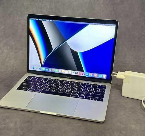 Apple MacBook Pro 13 2018 8/128/ Ориг АКБ 295 цикл