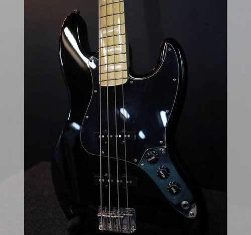 Бас гитара fender jazz bass